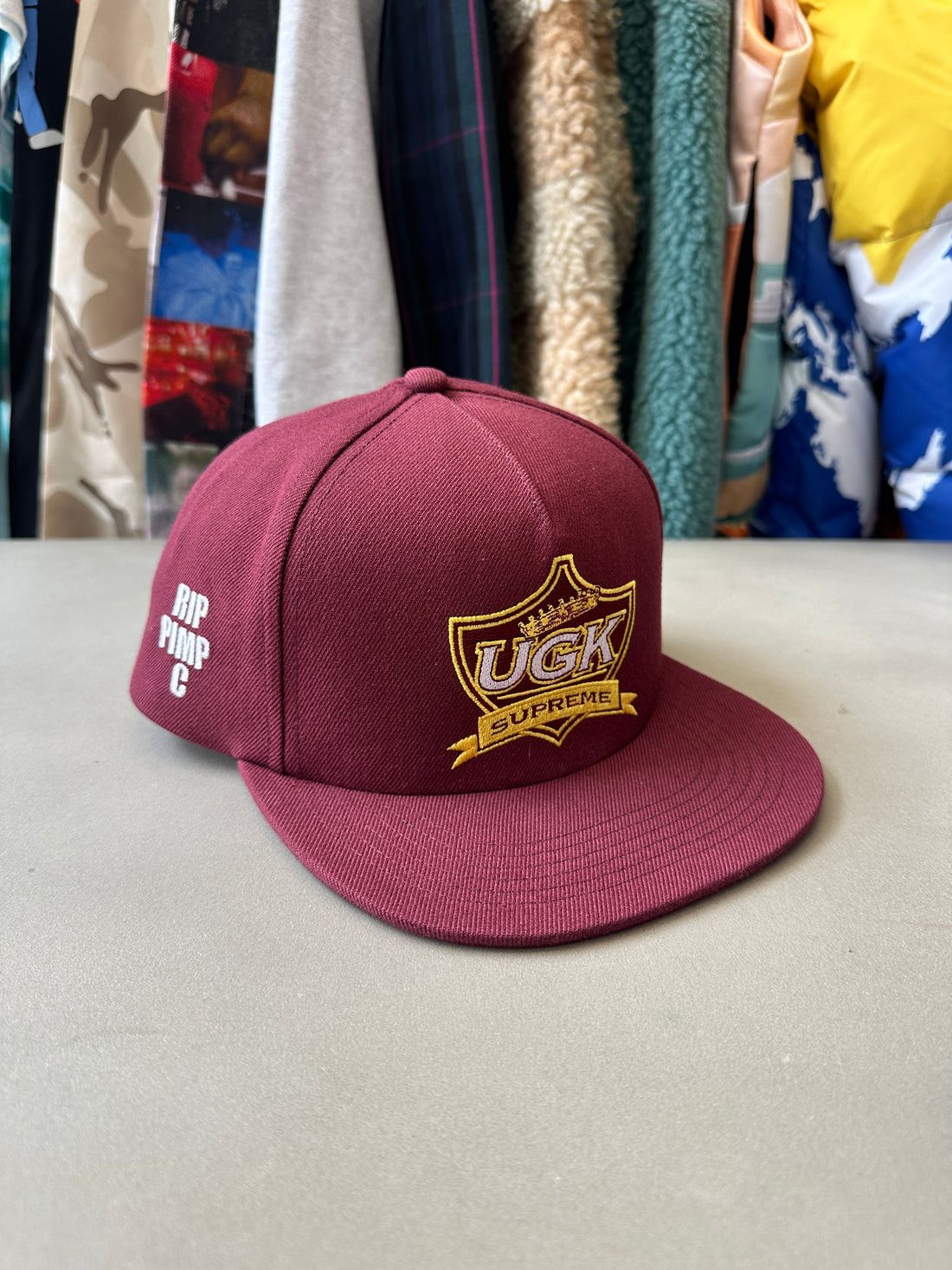 Supreme UGK RIP Pimp C Hat Dark Red SS24 | TOP DRWR